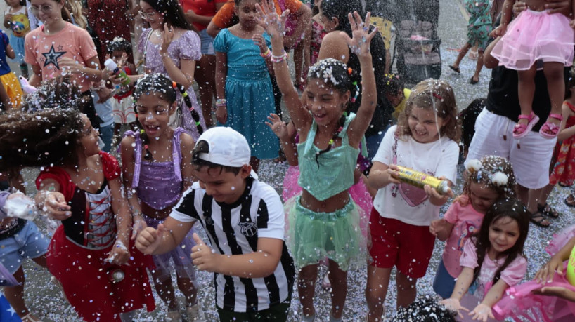 Pré-Carnaval infantil anima o Parque Rachel de Queiroz
