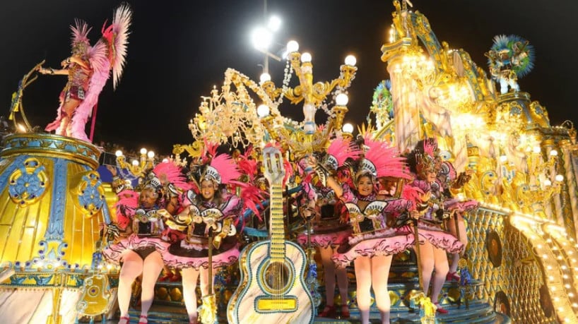 Carnaval RJ 2026: programação completa dos desfiles e blocos