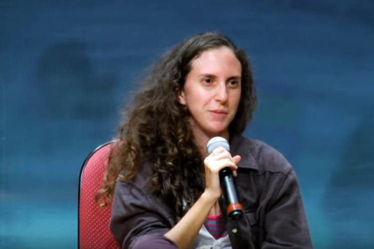 Jout Jout participa de evento no Cuca do Mondubim