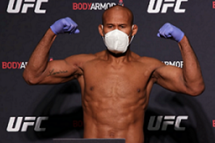 Exames detectam coronavírus em Ronaldo Jacaré e o lutador está fora do ...