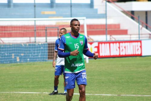 Edimar se declara após acesso com o Fortaleza: "O torcedor me fez amar ...