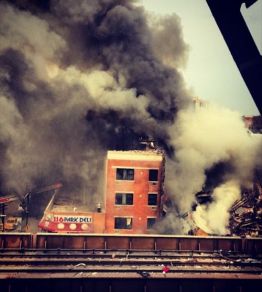 Explosão e desabamento de prédio em Nova York